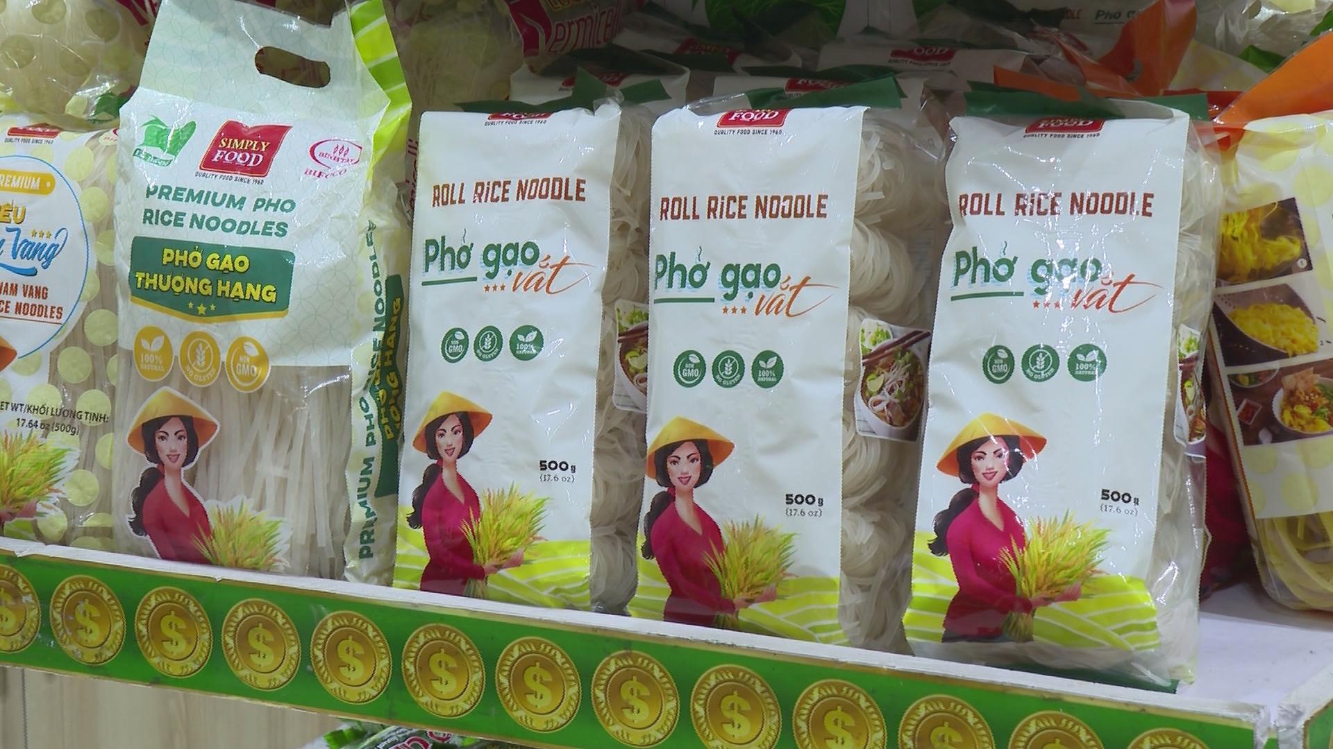 Binh Tay Food introduces more than 120 products at Vietnam Foodexpo 2025