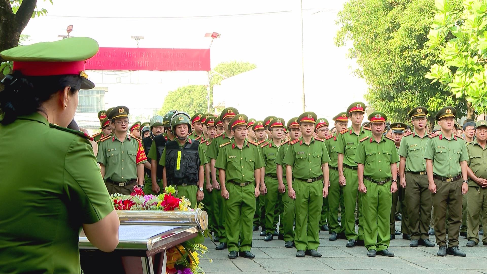 Công an phường Tam Bình xuất quân cao điểm tấn công, trấn áp tội phạm ...