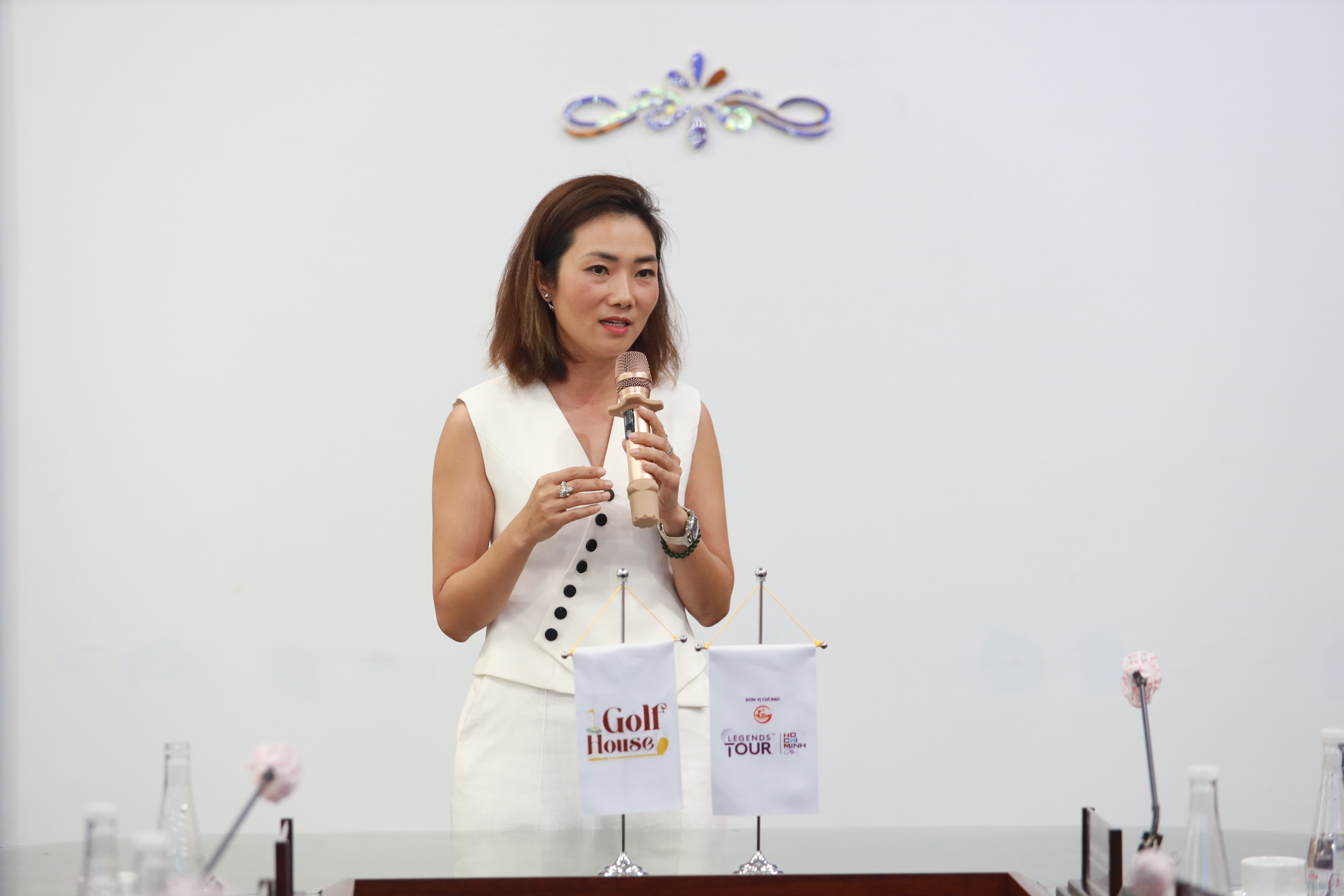 Lễ ký kết hợp tác giải golf Vietnam Legends Championship 2025