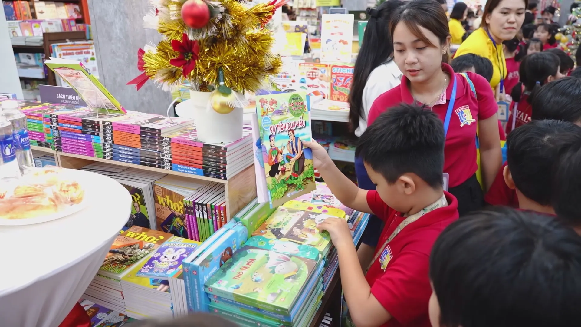 Tuần lễ sách thiếu nhi: Truyền cảm hứng đọc sách cho trẻ em Việt Nam