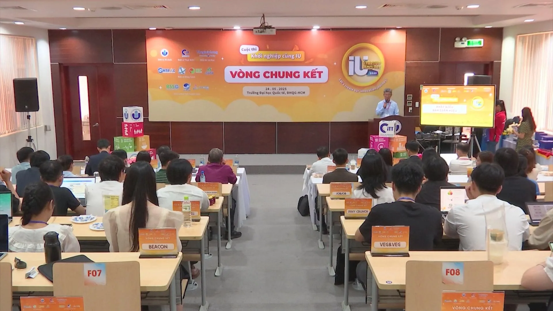 Vòng chung kết cuộc thi khởi nghiệp IU Startup Demo Day 2025