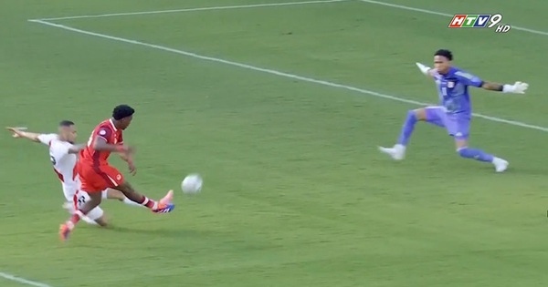 Thắng Peru, Canada lên ngôi nhì bảng A